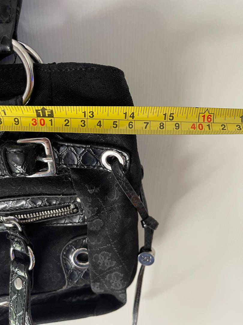 Zebra Lining Guess Bag, Women's Fashion, Bags & Wallets, Shoulder Bags ...