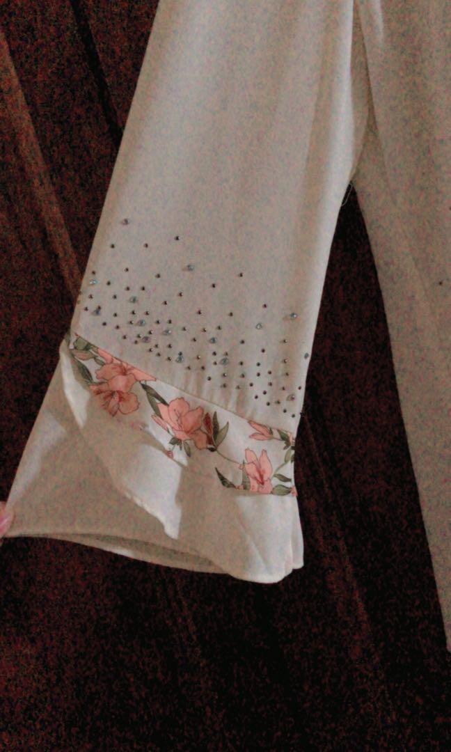 Baju Kurung / Baju Raya, Women's Fashion, Muslimah Fashion, Dresses on ...