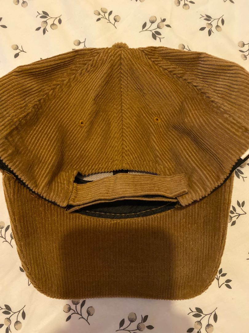 4 diff Caps, Men's Fashion, Watches & Accessories, Caps & Hats on Carousell