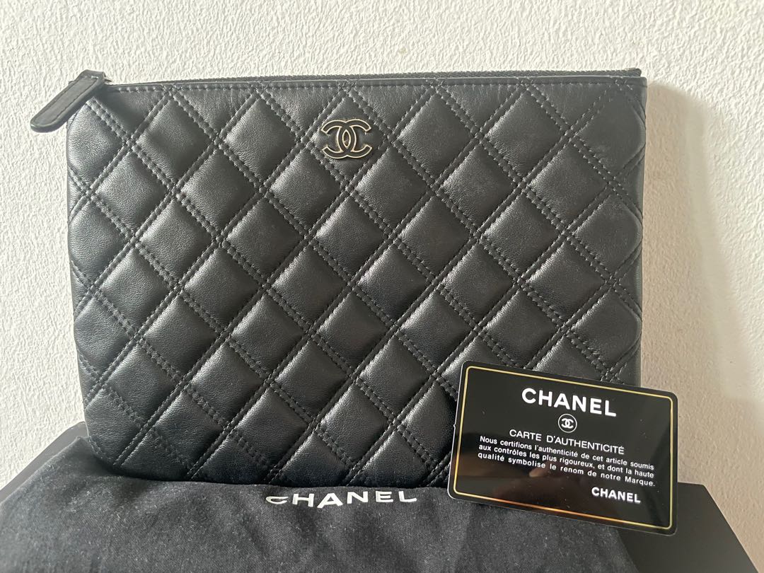 chanel o case, Women's Fashion, Bags & Wallets, Clutches on Carousell