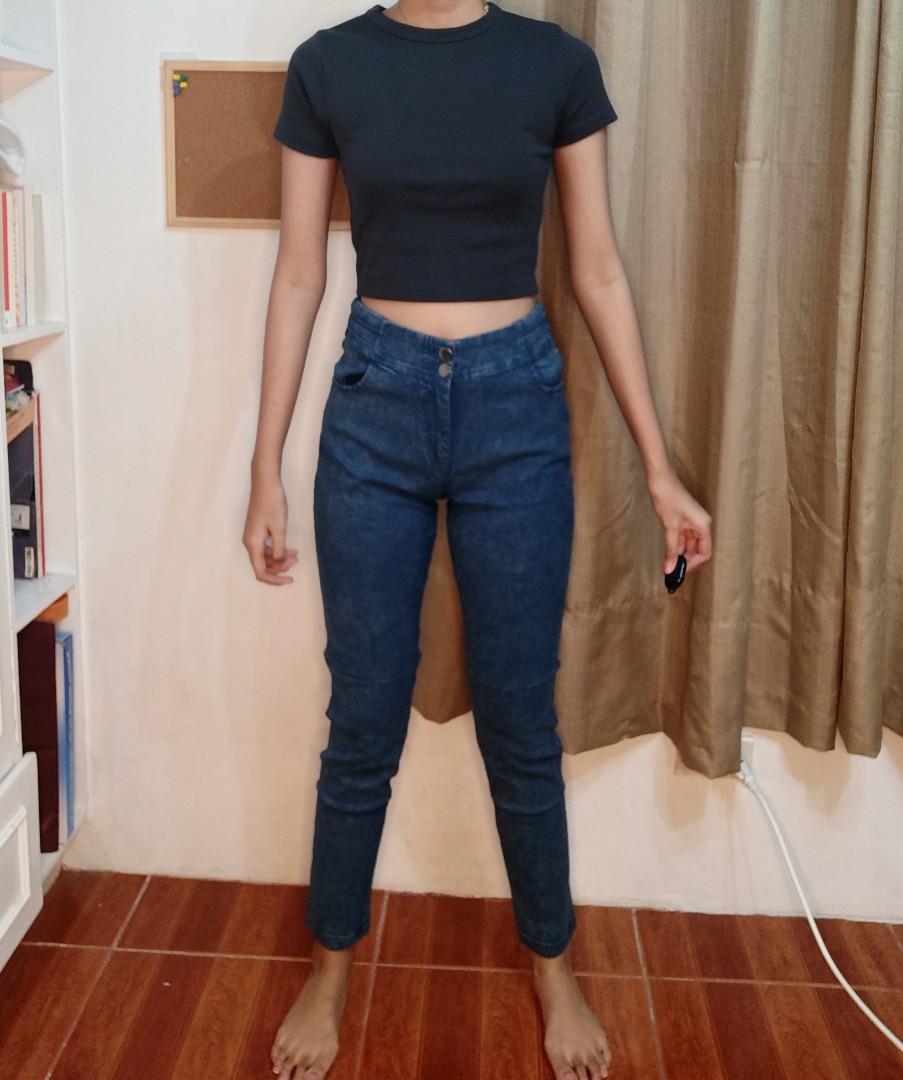 Pants size 27, Women's Fashion, Bottoms, Jeans on Carousell