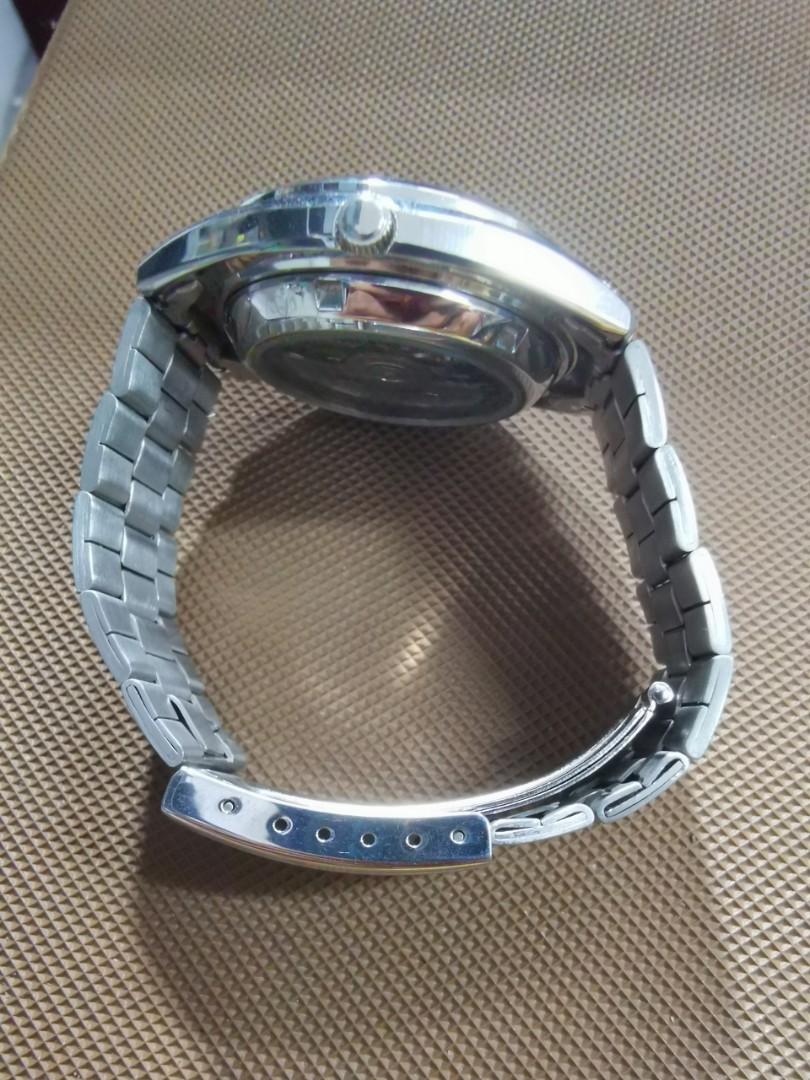 Seiko 5 automatic case size 37. 5mm, Men's Fashion, Watches ...
