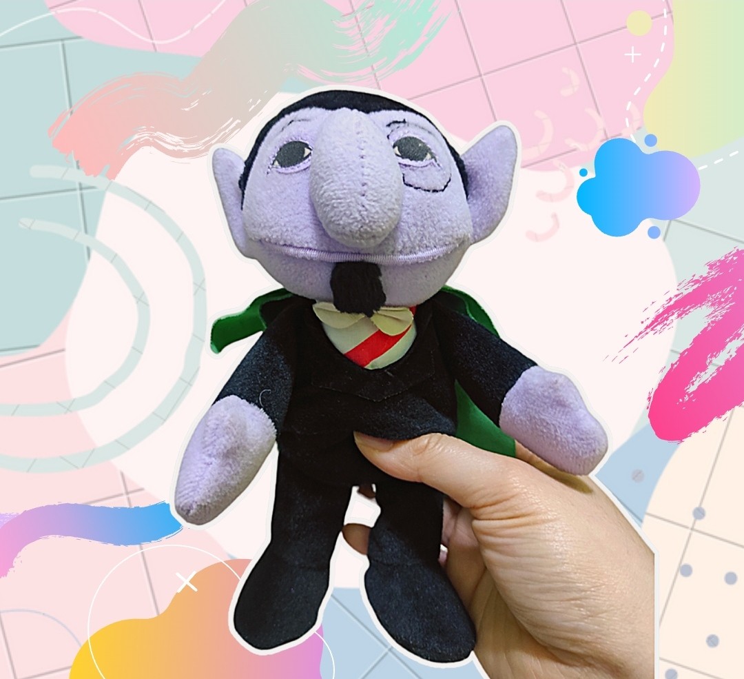 Sesame Street Von Count Von Plush, Hobbies & Toys, Toys & Games on ...