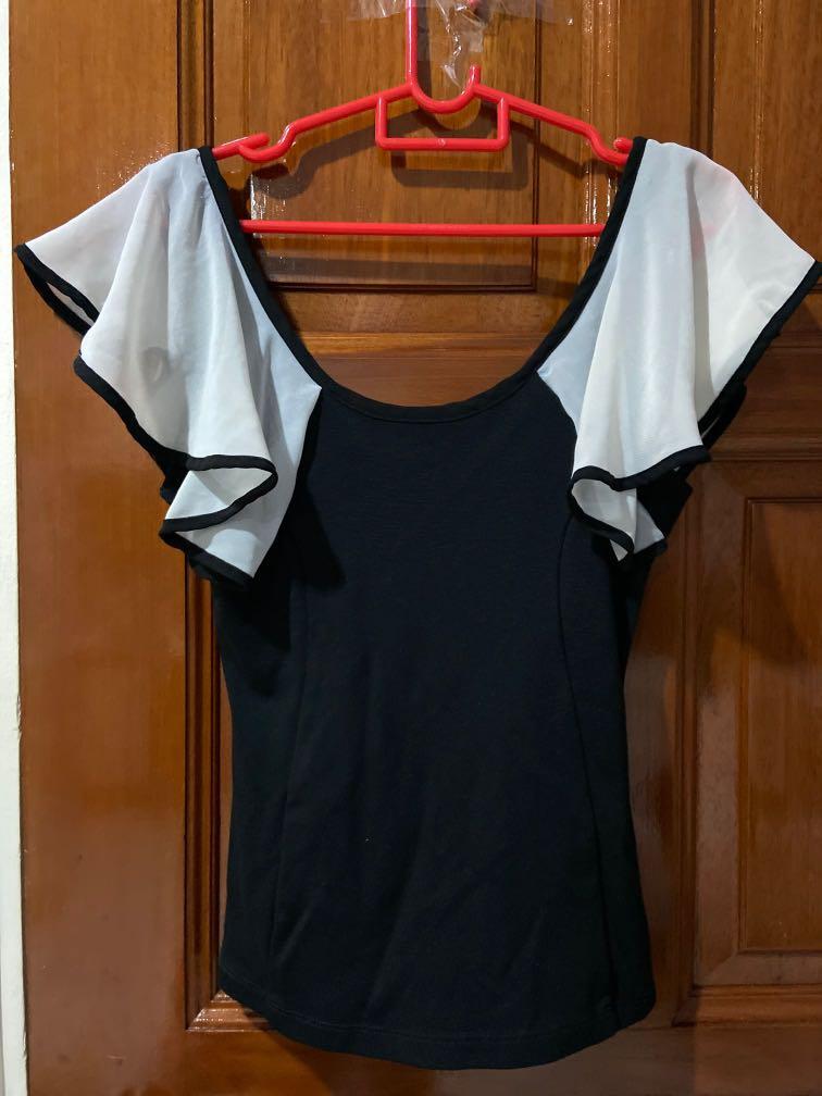 V-shaped top (Bardot), Women's Fashion, Tops, Blouses on Carousell