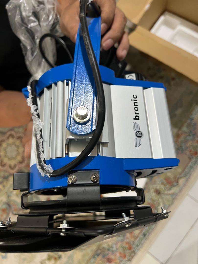 Bronic LED 300w - only 1 left, 4 sold, Services, Home Services ...