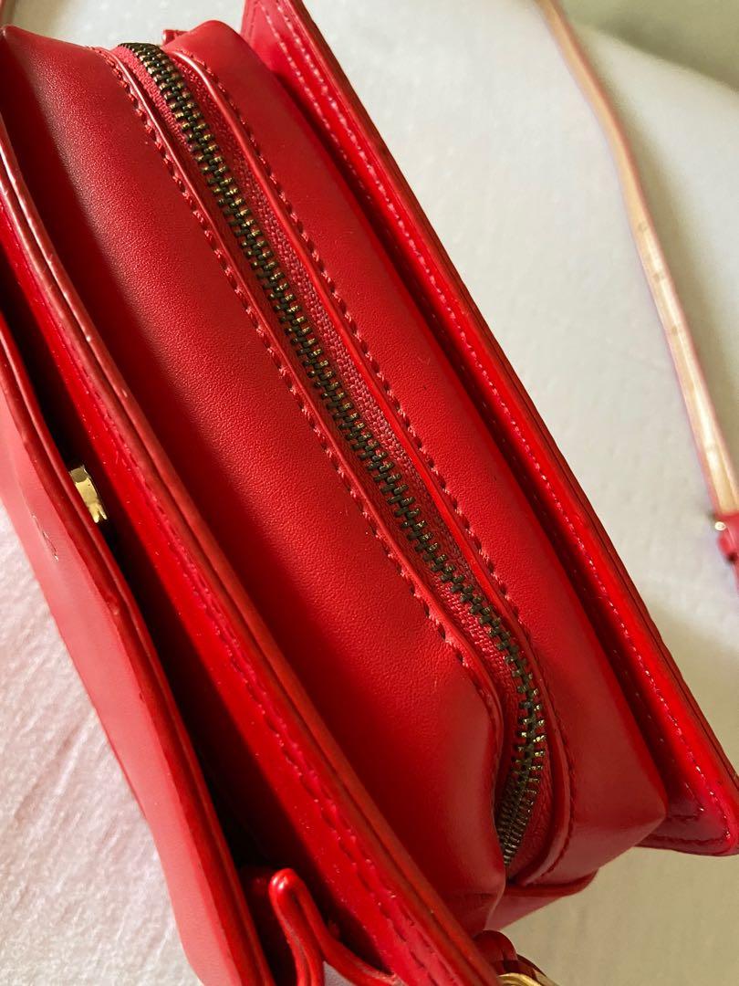 CMG camera bag, Women's Fashion, Bags & Wallets, Purses & Pouches on ...