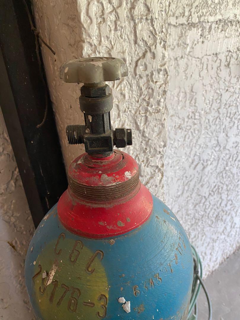 Helium Gas Tank (Empty), Commercial & Industrial, Industrial Equipment ...