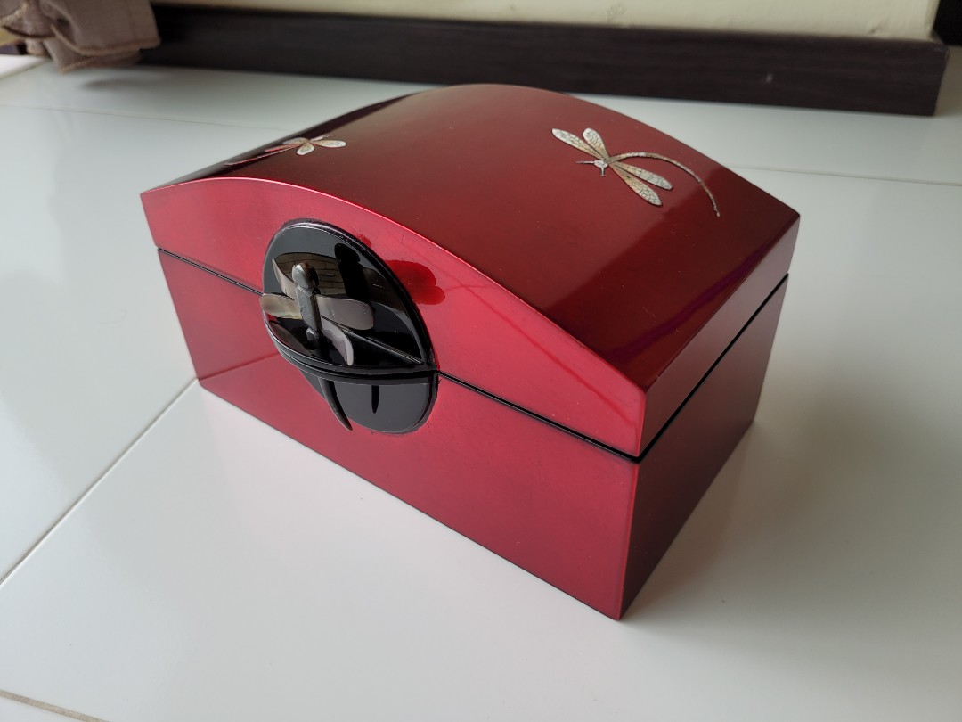 Lacquer Jewellery Box, Everything Else on Carousell
