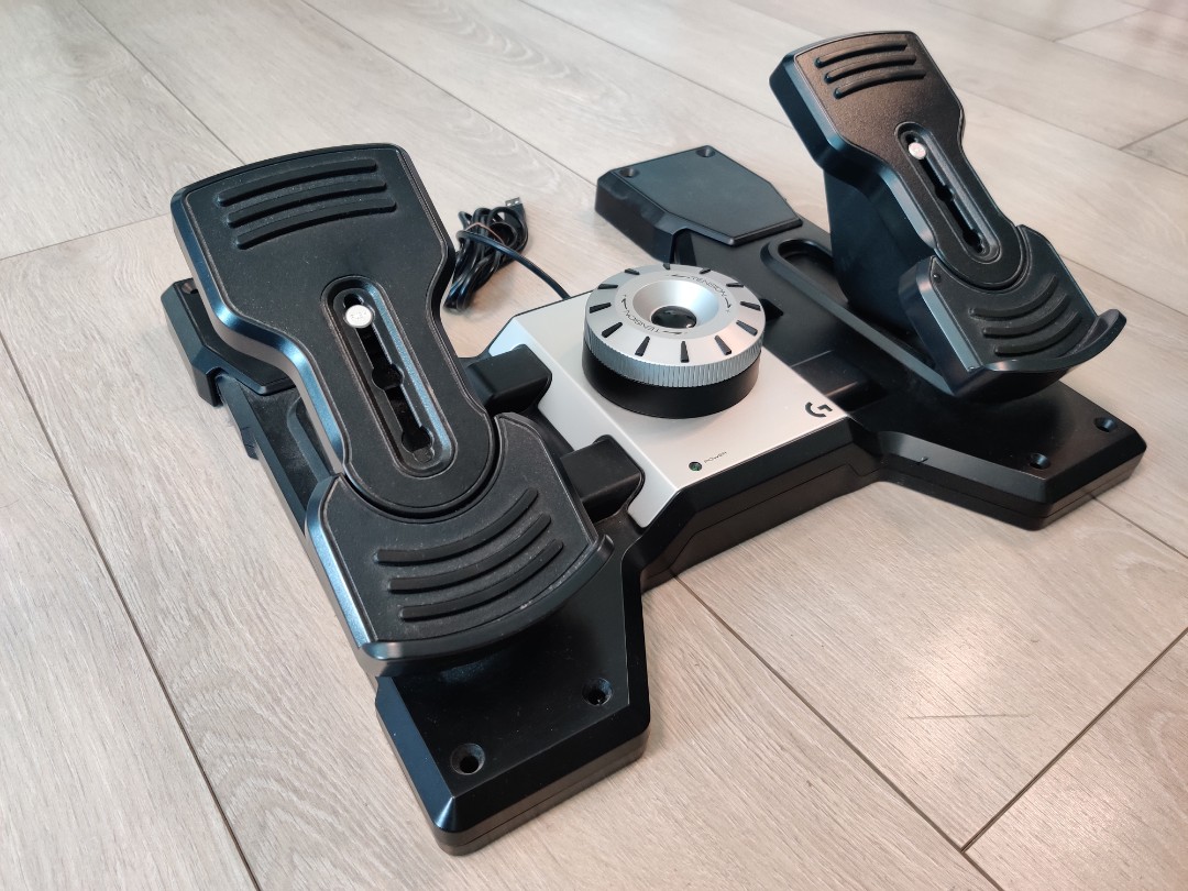 Logitech Pro Flight Rudder Pedals, 電子遊戲, 遊戲機配件, 手掣 - Carousell