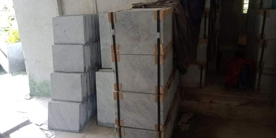 Marble Slab/Tiles Romblon, Furniture & Home Living, Kitchenware ...
