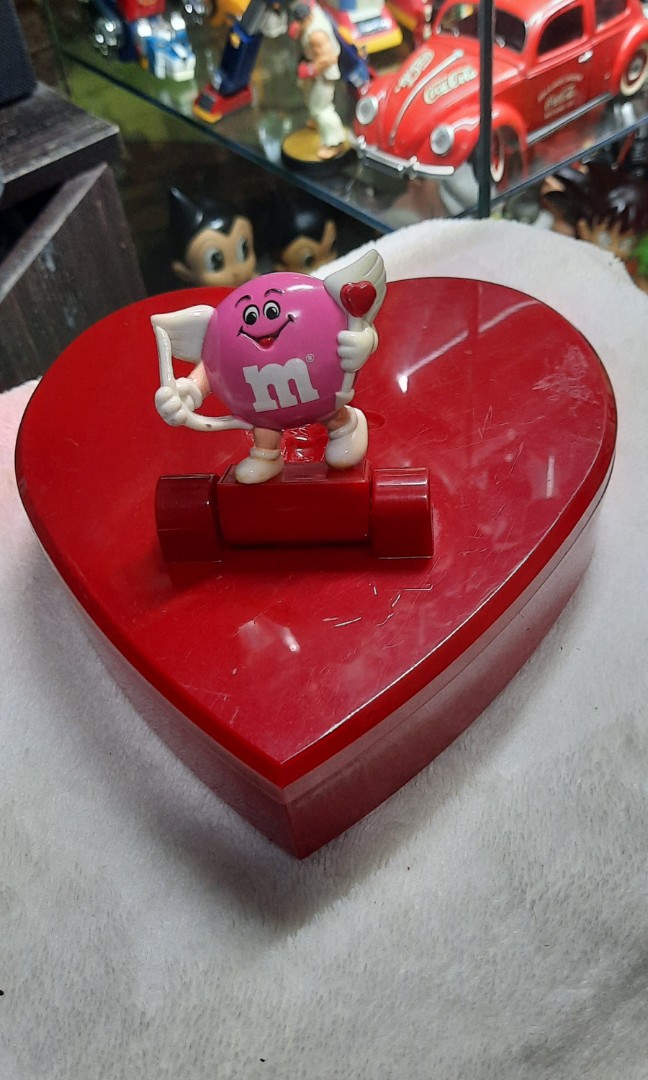 M&m's Pink Dispenser, Hobbies & Toys, Toys & Games on Carousell