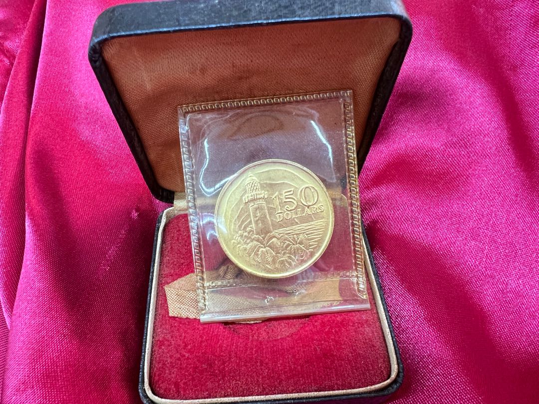 Singapore 150 gold coin, Hobbies & Toys, Memorabilia & Collectibles ...