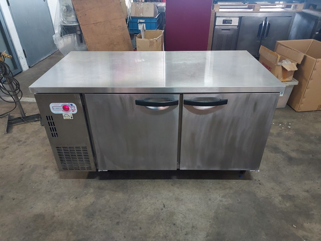 Ss 2 door counter chiller, TV & Home Appliances, Kitchen Appliances ...