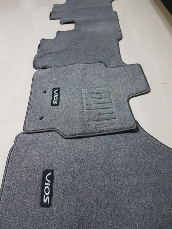 Toyota Vios Car Floor Mats, Car Accessories, Accessories on Carousell
