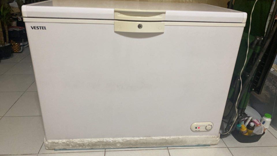 Vestel 10.5cu. ft Chest Freezer, TV & Home Appliances, Kitchen ...