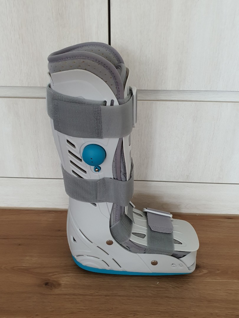 Airboots/Aircast with pump, Health & Nutrition, Assistive ...