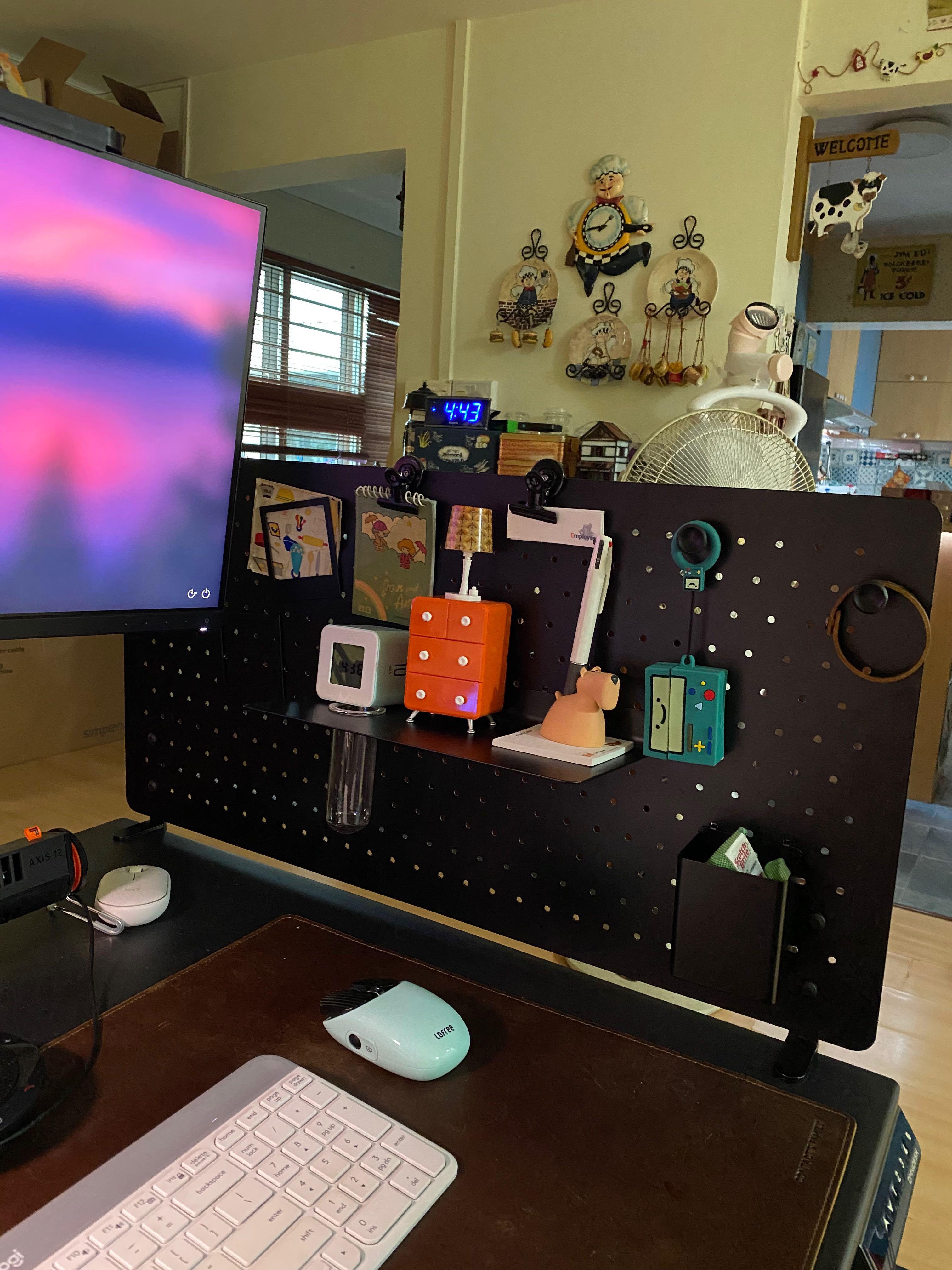 Like New Omnidesk ( 48 inch Table Top only Please read no legs ...