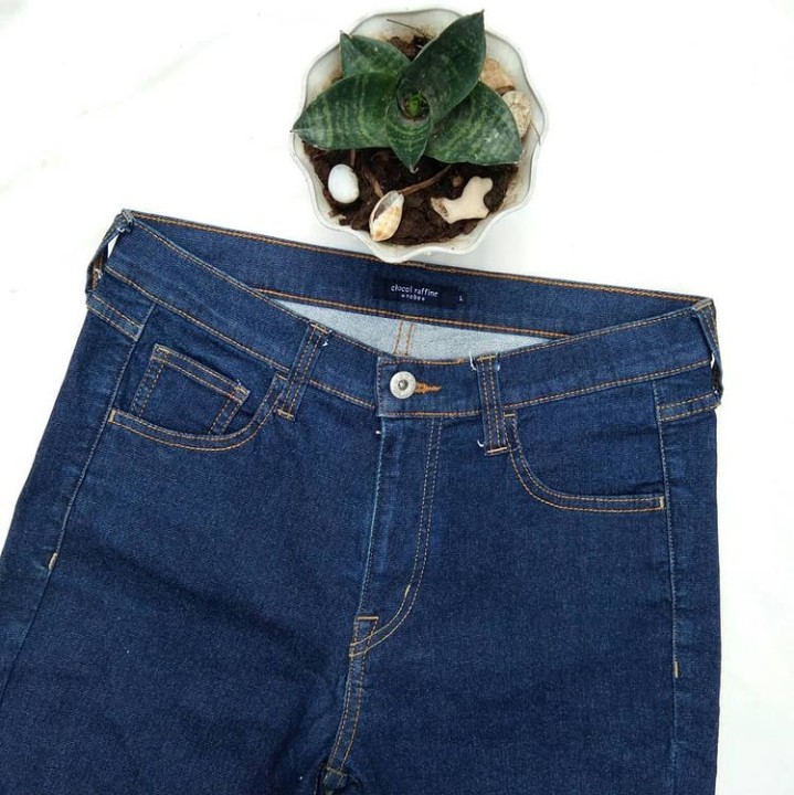 Choco Raffine High-waisted Jeans, Women's Fashion, Bottoms, Jeans on ...