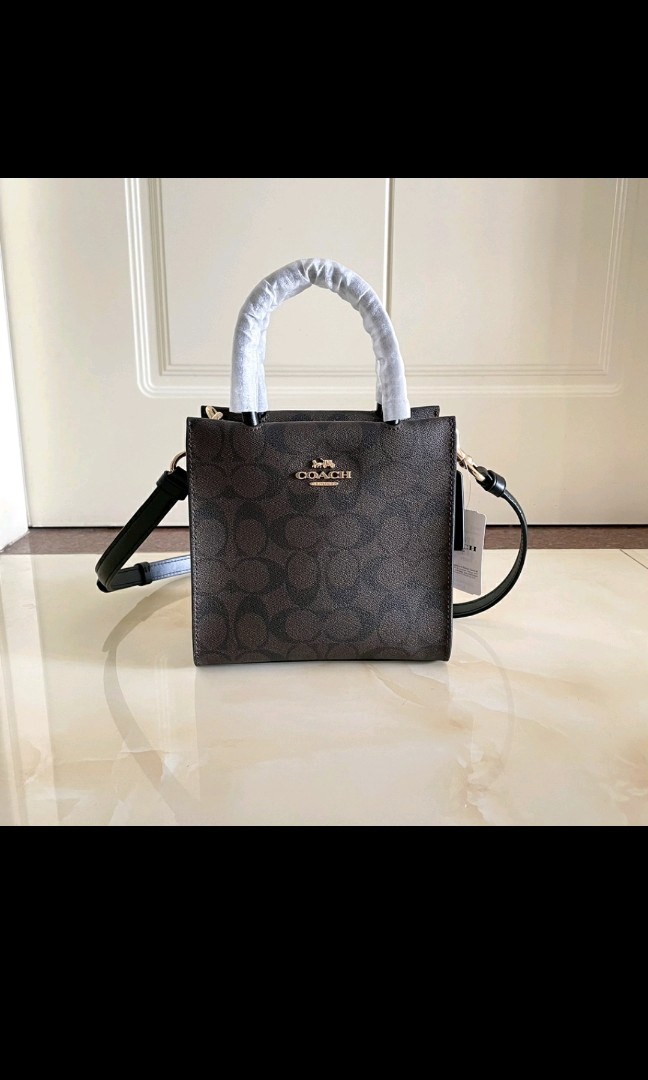 Coach Small Tote Bag, Women's Fashion, Bags & Wallets, Tote Bags on ...