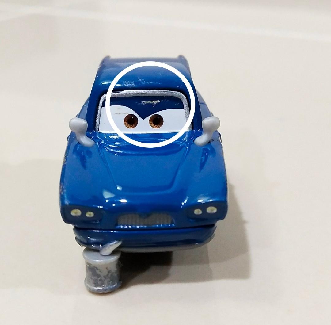 Disney Pixar CARS 2 Movie Tomber with storage paint chips n minor paint ...