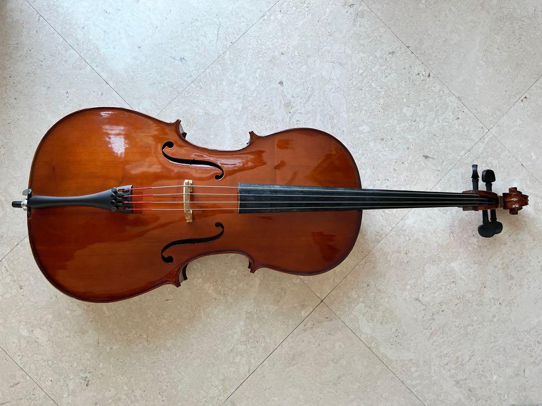 Half size cello, barely used, Hobbies & Toys, Music & Media, Musical ...