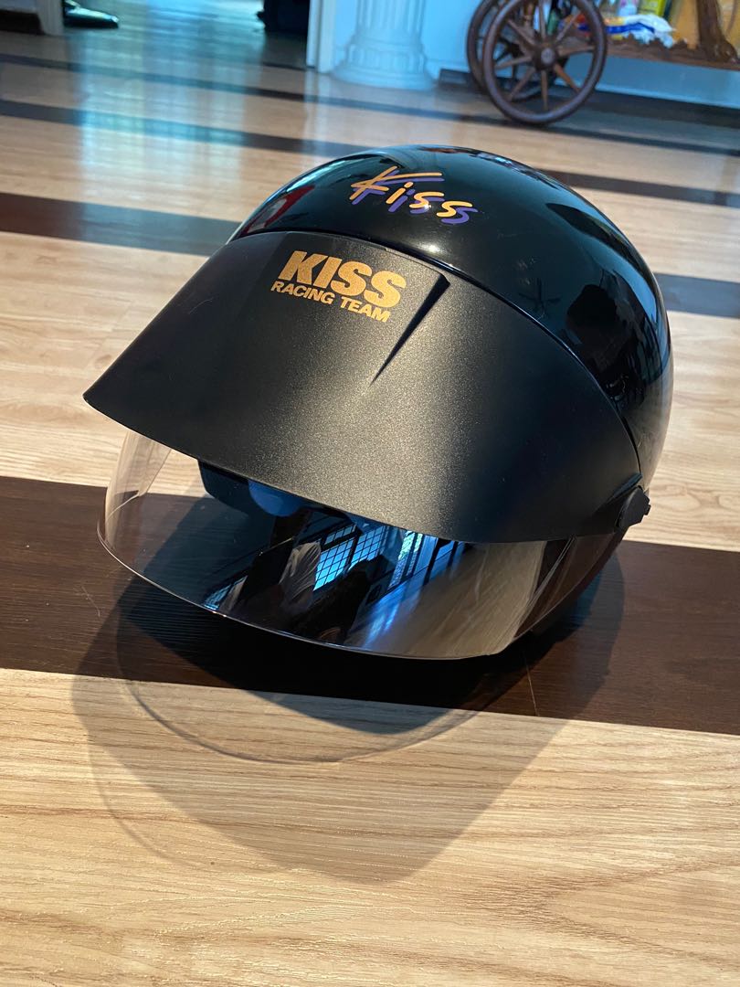Kiss Helmet, Motorcycles, Motorcycle Apparel on Carousell