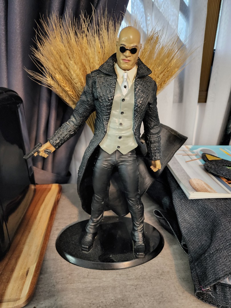 Morpheus figurine. The matrix franchise, Hobbies & Toys, Memorabilia ...