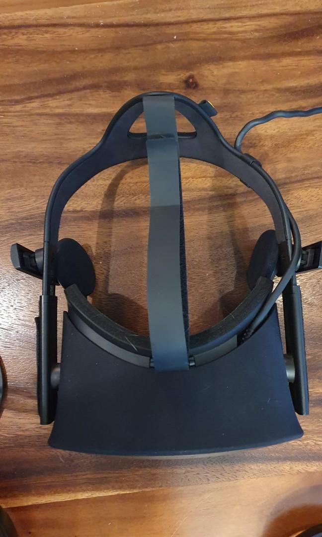 Oculas rift, Video Gaming, Gaming Accessories, Virtual Reality on Carousell