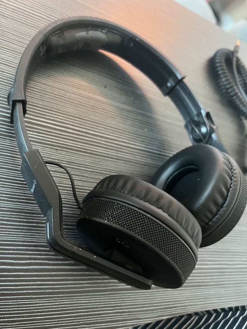 Pioneer HDJ-700 DJ Headphones, Audio, Headphones & Headsets on Carousell