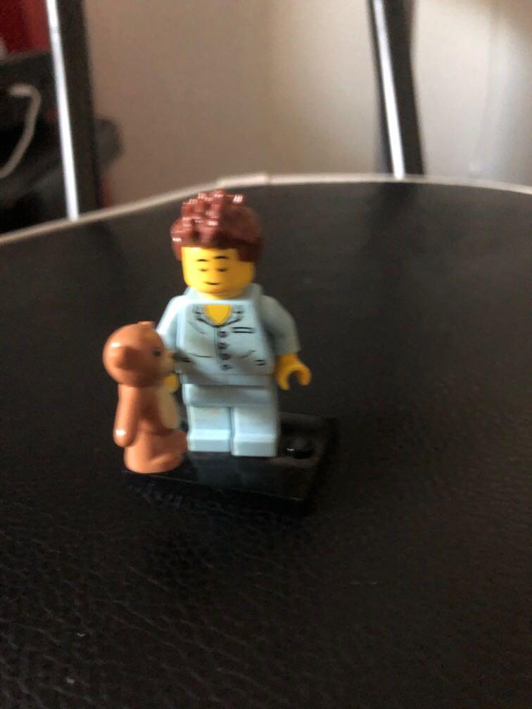 Sleepy head lego, Hobbies & Toys, Toys & Games on Carousell