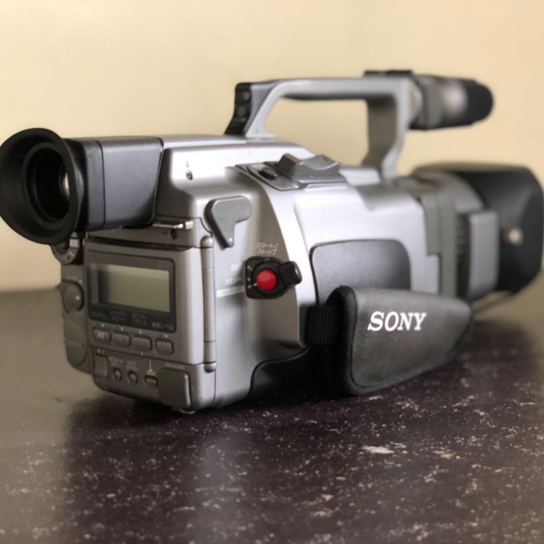Sony DCR-VX1000, Photography, Video Cameras on Carousell