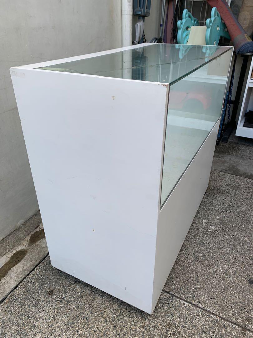 Stante Store Display Wood Frame Glass Front & Top w/ crack, Furniture ...