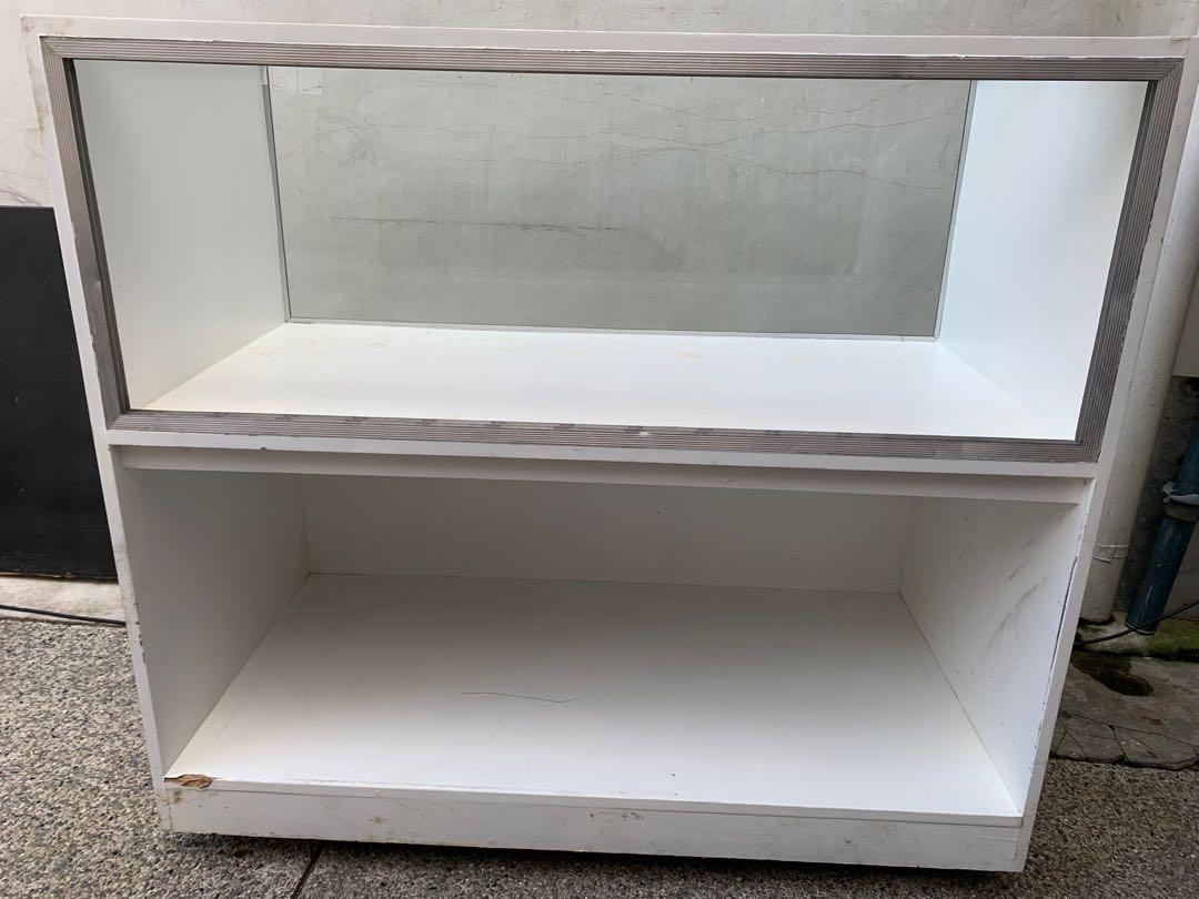 Stante Store Display Wood Frame Glass Front & Top w/ crack, Furniture ...