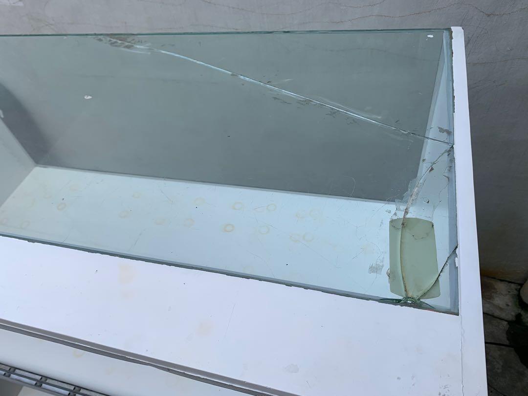 Stante Store Display Wood Frame Glass Front & Top w/ crack, Furniture ...