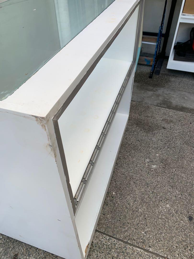 Stante Store Display Wood Frame Glass Front & Top w/ crack, Furniture ...