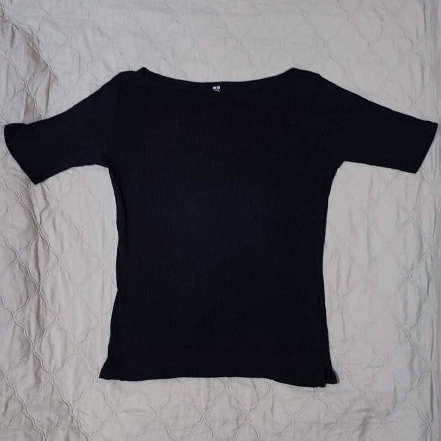 Uniqlo Ribbed Boat Nect Top, Women's Fashion, Tops, Blouses on Carousell
