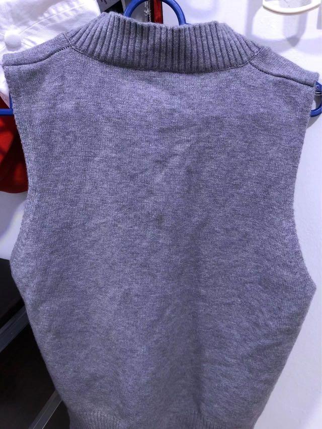 V shape shirt, Women's Fashion, Tops, Longsleeves on Carousell