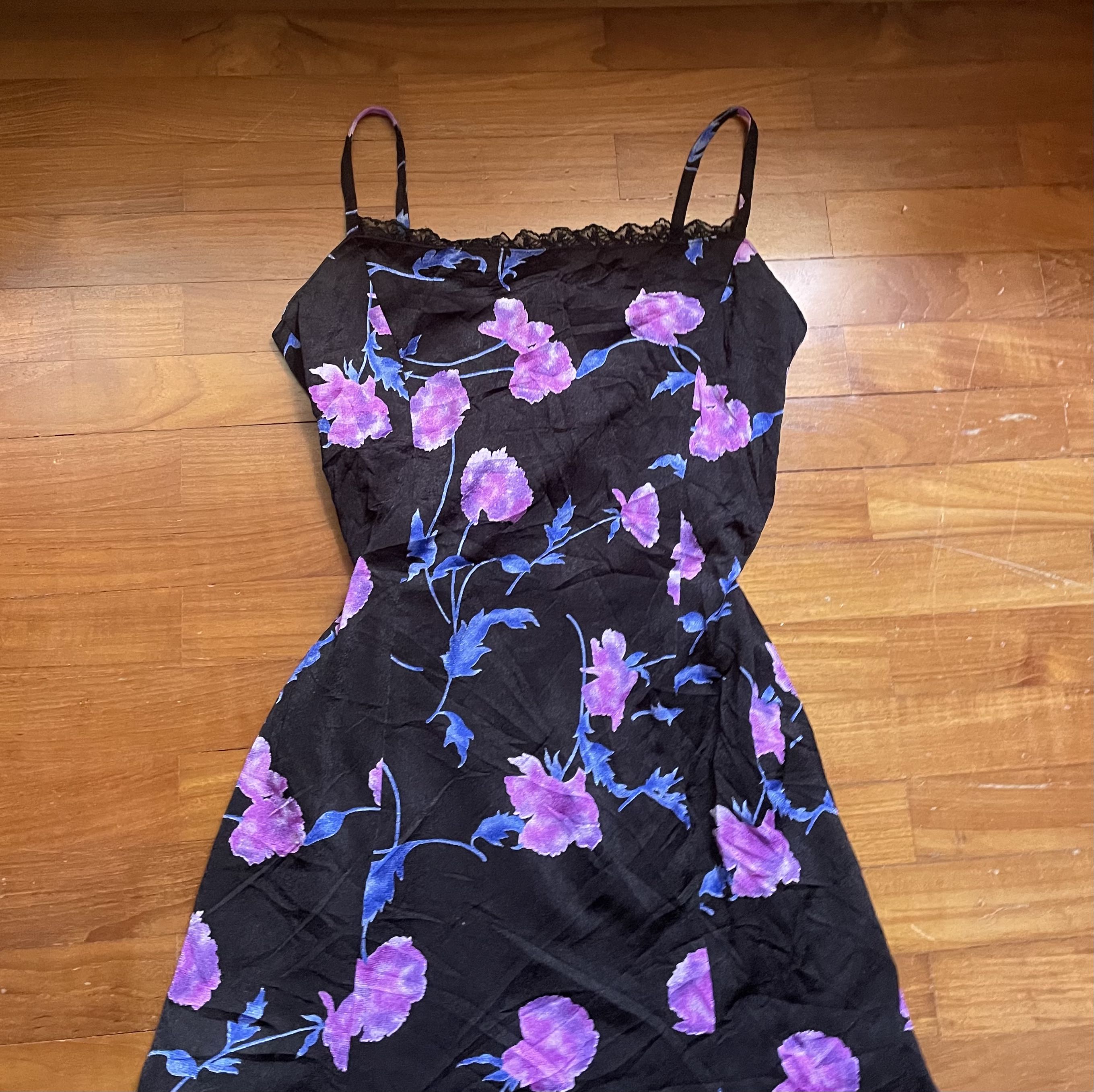 Vintage Thrifted Black Floral Lace Dress, Women's Fashion, Dresses ...