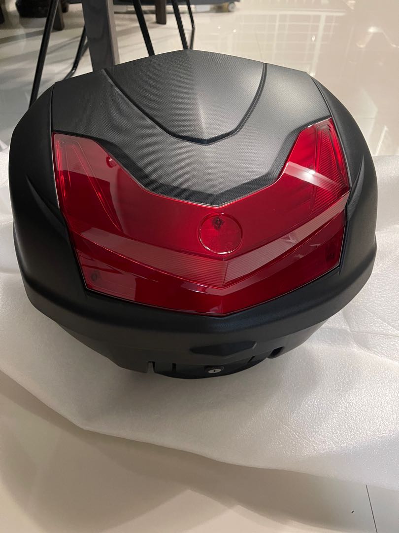 Yamaha top box city 39L tmax 530dx(2017-2019) full set box, rack and ...