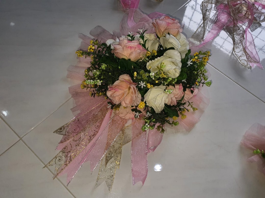 Bunga kereta kahwin, Hobbies & Toys, Stationery & Craft, Flowers ...