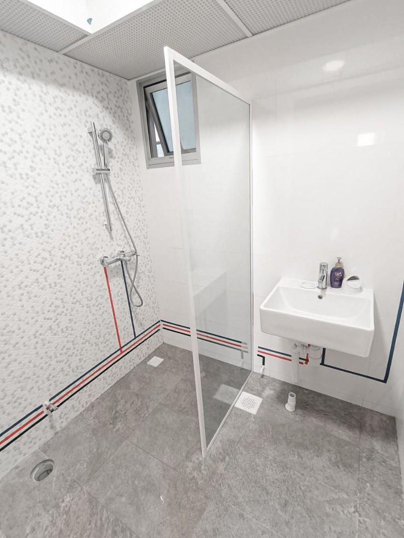 Frameless Fix panel, Home Services, Renovations on Carousell