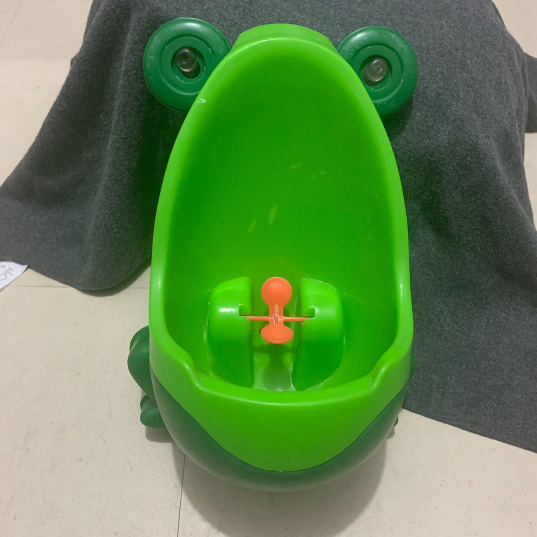 Frog Urinal Potty/Toilet Trainer, Babies & Kids, Bathing & Changing ...