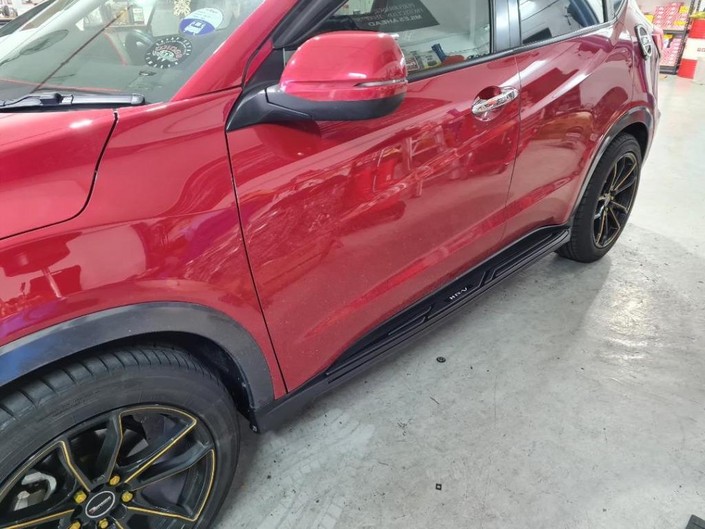 Full Black Vezel side step (side skirt replacement), Car Accessories ...