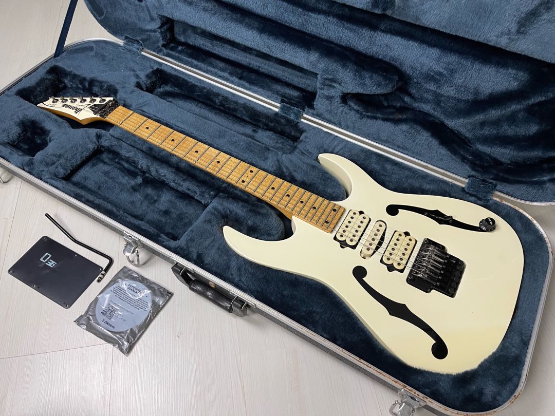 Ibanez PGM300 Paul Gilbert Signature Series, Hobbies & Toys, Music ...