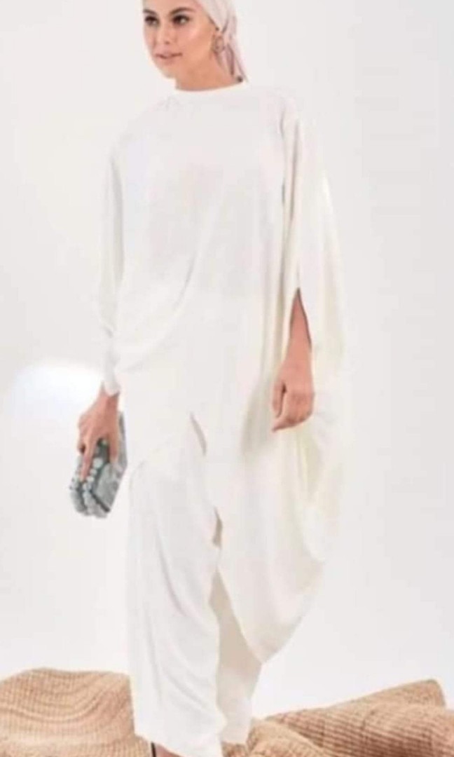 Iconic Kaftan, Women's Fashion, Muslimah Fashion, Kaftans & Jubahs on ...