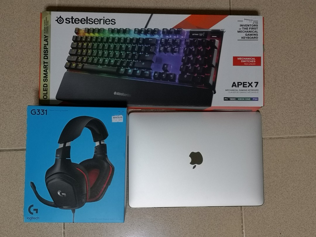 Macbook pro 2019 with rgb Apex 7 keyboard + Logitech G331 wired ...