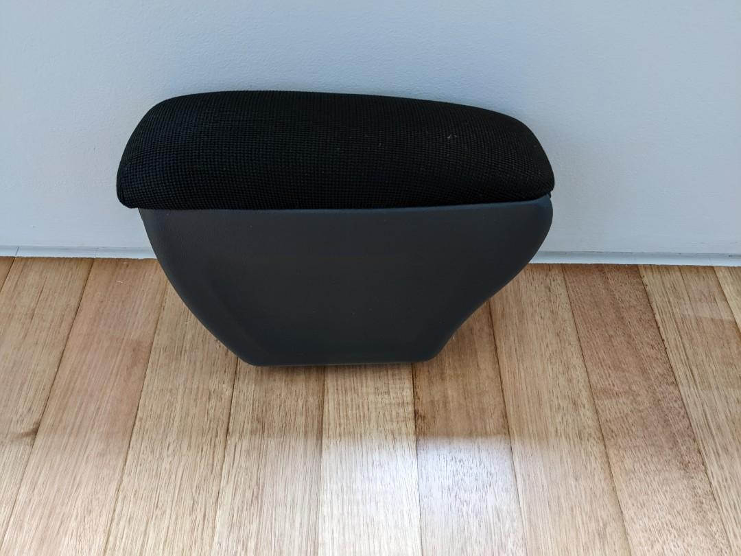 Arm rest for Suzuki Swift, Car Accessories, Accessories on Carousell
