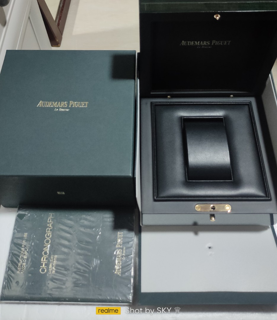 Audemars Piguet BOX, Men's Fashion, Watches & Accessories, Accessory ...