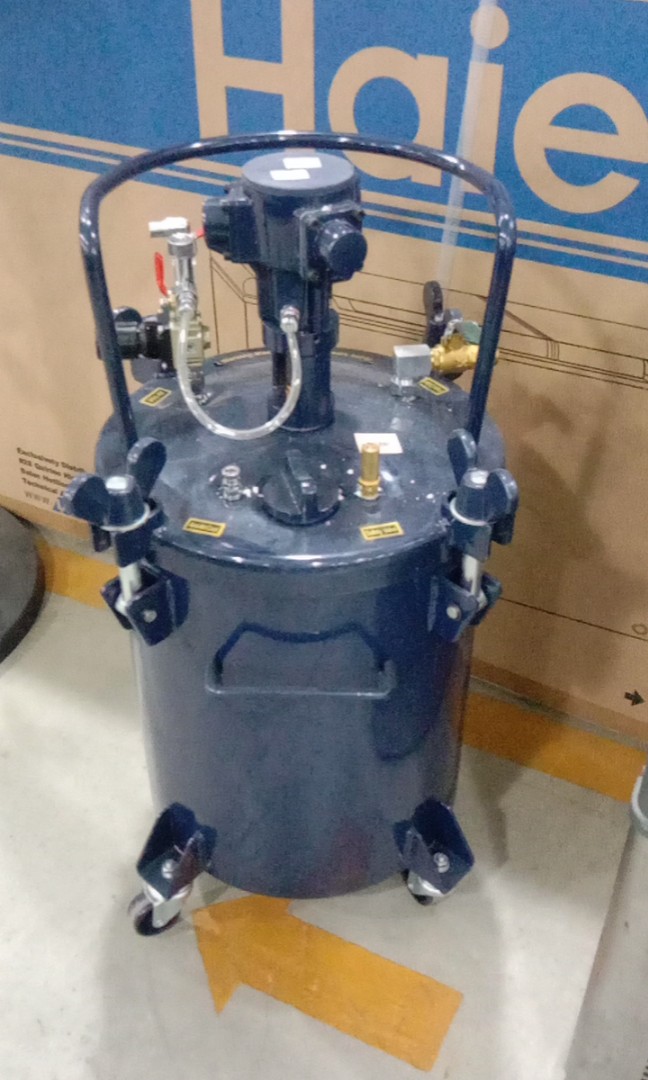 automatic mixing paint tank, Commercial & Industrial, Industrial ...