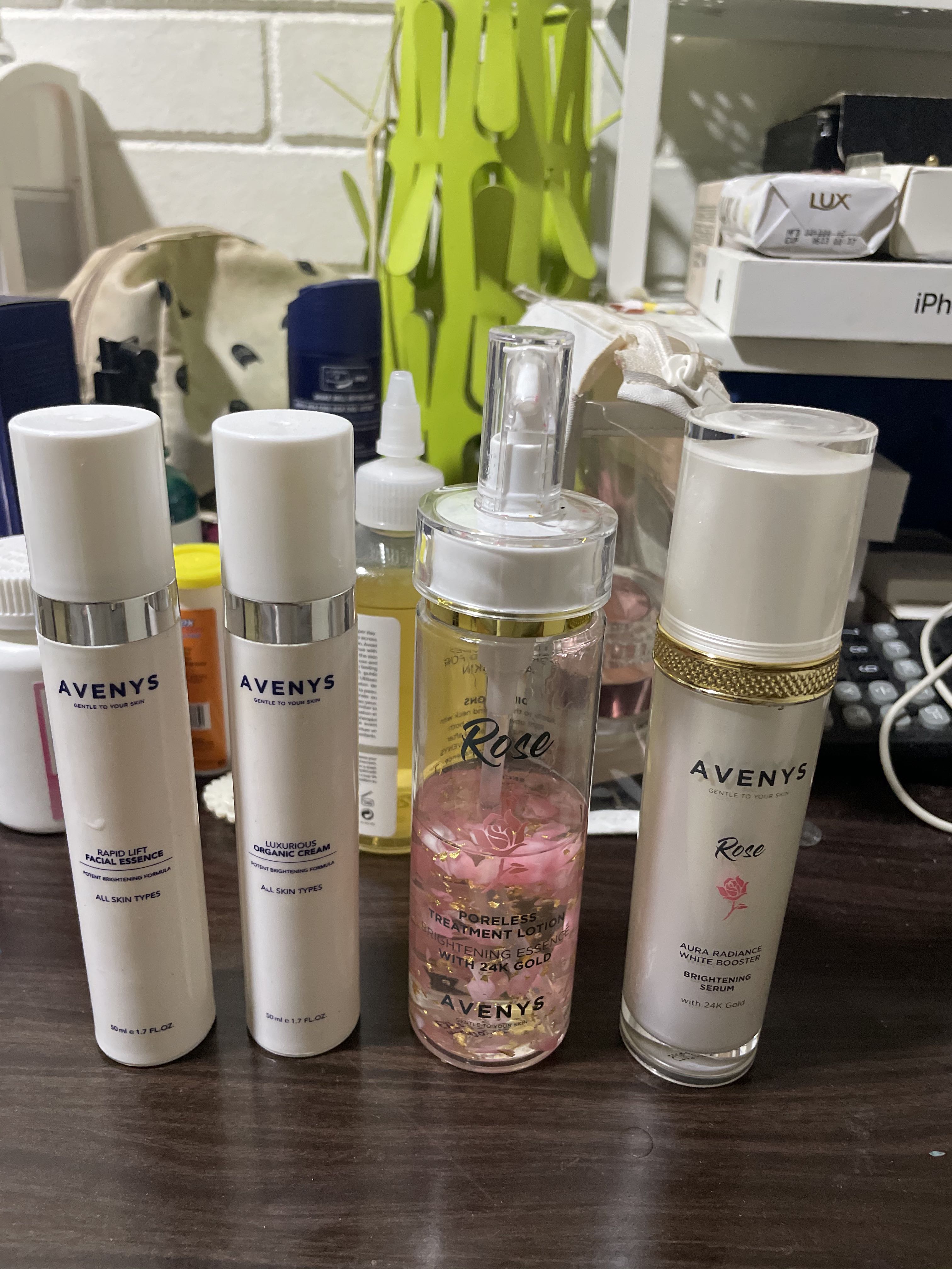Avenys set rose and organic cream, Beauty & Personal Care, Bath & Body ...